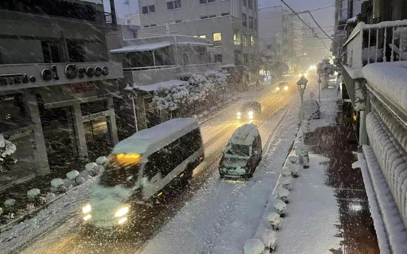 Ανοίγει η Πύλη του Ψύχους: Έρχονται βροχές, πυκνά χιόνια - Πότε, πού θα ...