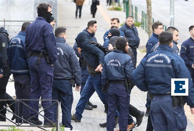 Κολωνός: Καταπέλτης για τη μητέρα η Εισαγγελία και αθώωση Μίχου για ...
