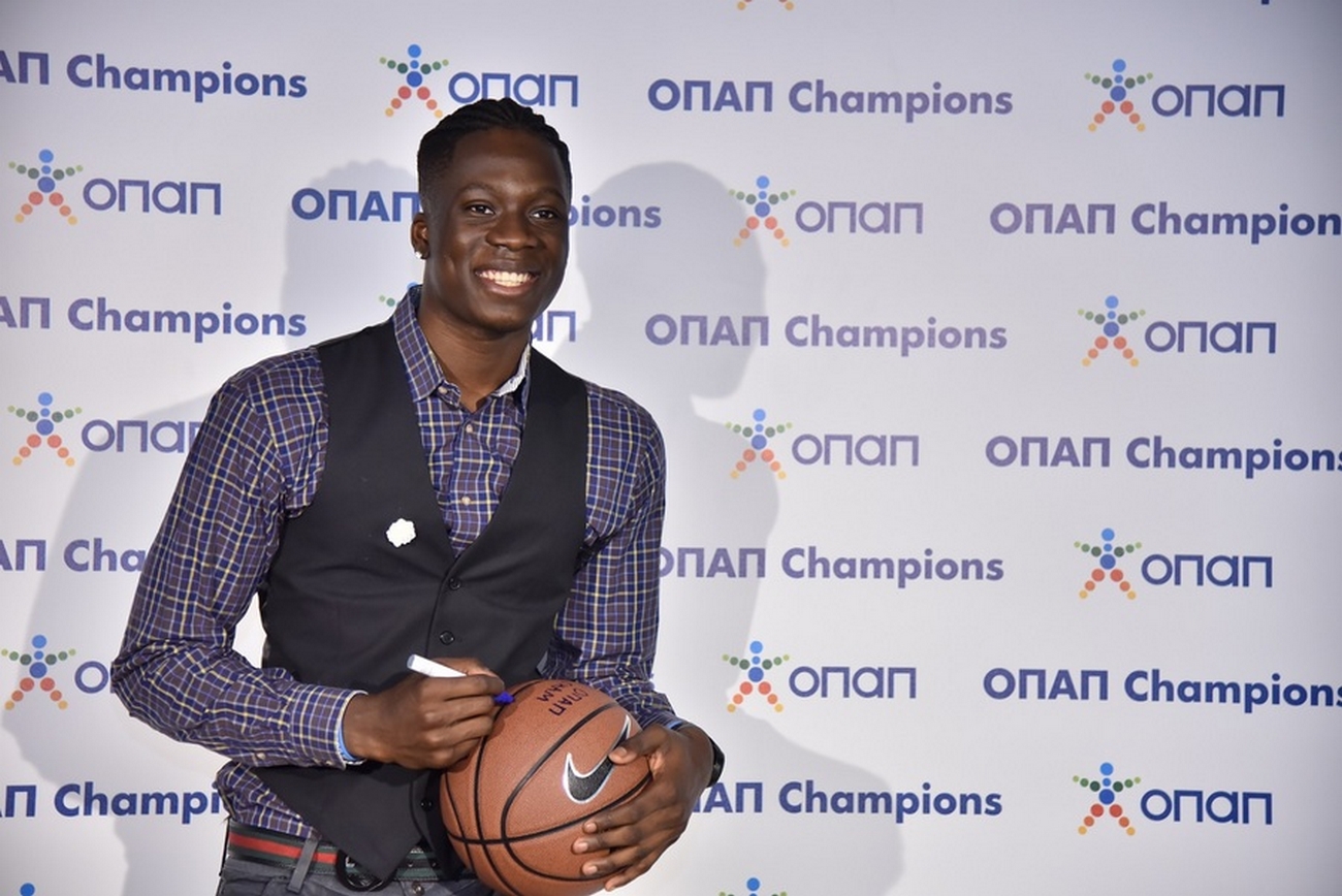 Άλεξ Αντετοκούνμπο: Η φοβερή εμφάνιση με ρεκόρ καριέρας στη Λιθουανία ...