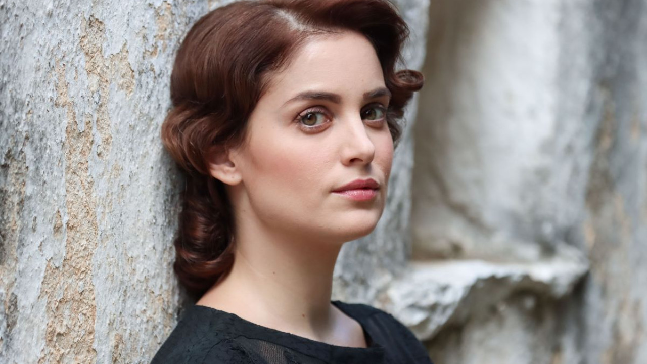 Σμαράγδα Αδαμοπούλου: «Η επαφή μου με τα πάντα φιλτράρεται μέσα από ...