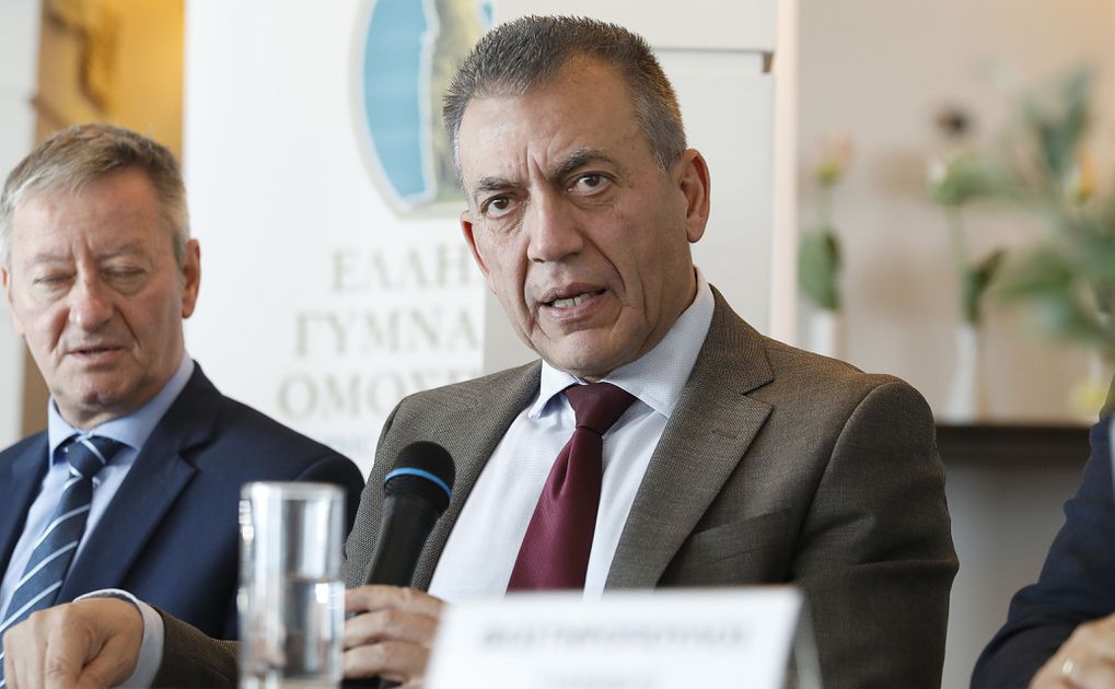 Βρούτσης: «Oι κάμερες παρακολουθούν κάθε γωνιά του γηπέδου, ακόμα και ...