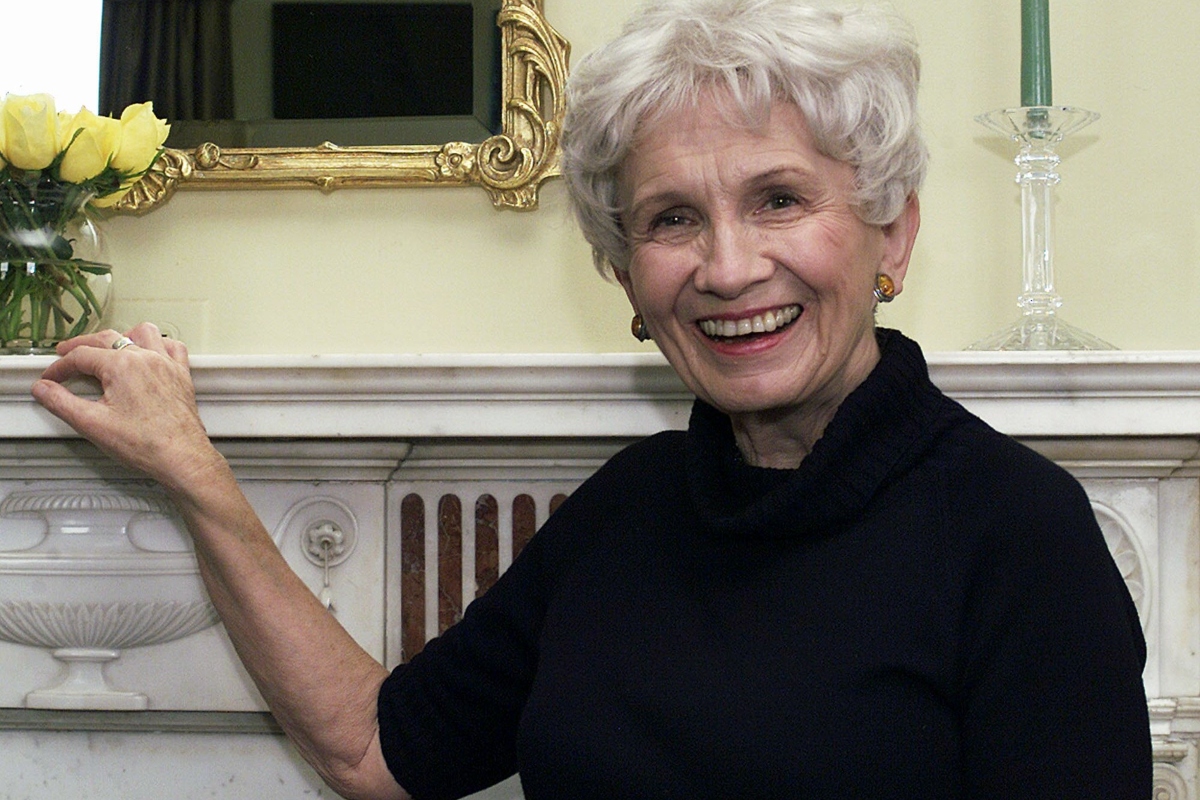 Alice Munro: Η ζωή της σε ατάκες και 3 βιβλία της μετρ των διηγημάτων ...