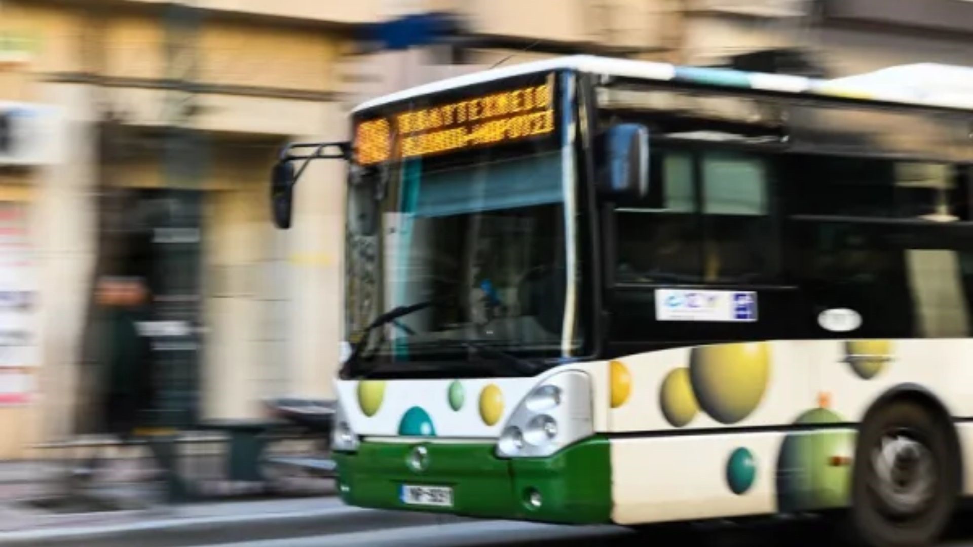 Ο ΟΑΣΑ βάζει επιπλέον νυχτερινά δρομολόγια κατά μήκους των γραμμών του ...