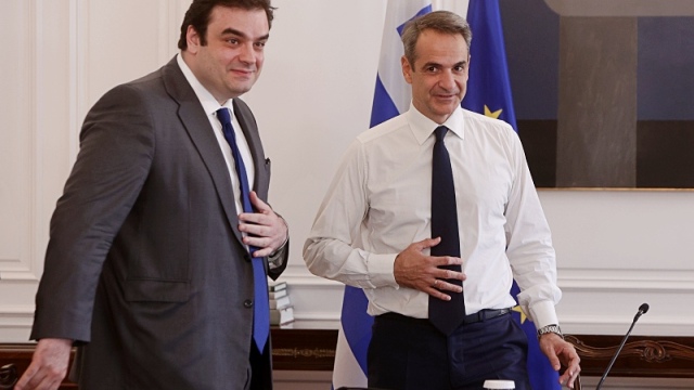 Μητσοτάκης-Πιερρακάκης παρουσίασαν το ψηφιακό σχολείο και το ψηφιακό ...