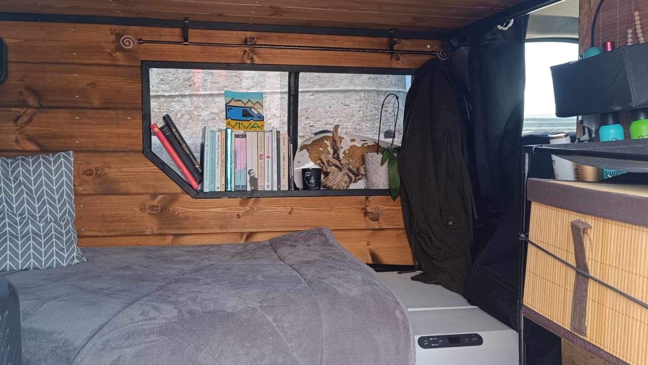 Ποια είναι η 28 χρονη Viva Camper που θέλει να κάνει το γύρο της ...