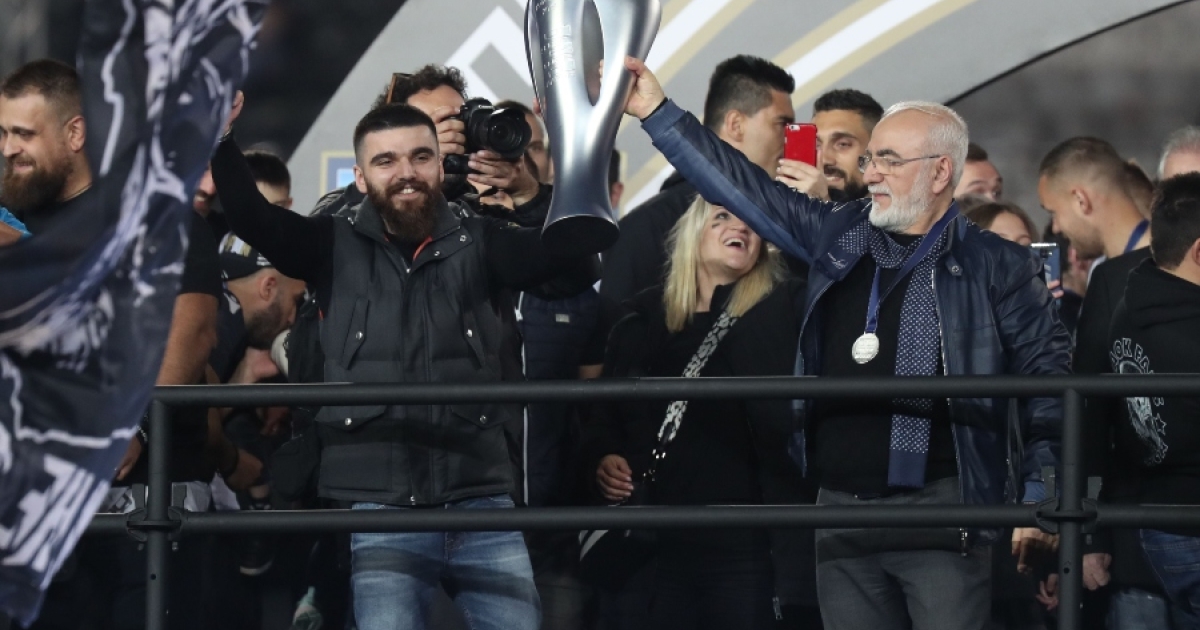 Ιβάν Σαββίδης στο γλέντι των θριαμβευτών: «Είμαι περήφανος για εσάς ...