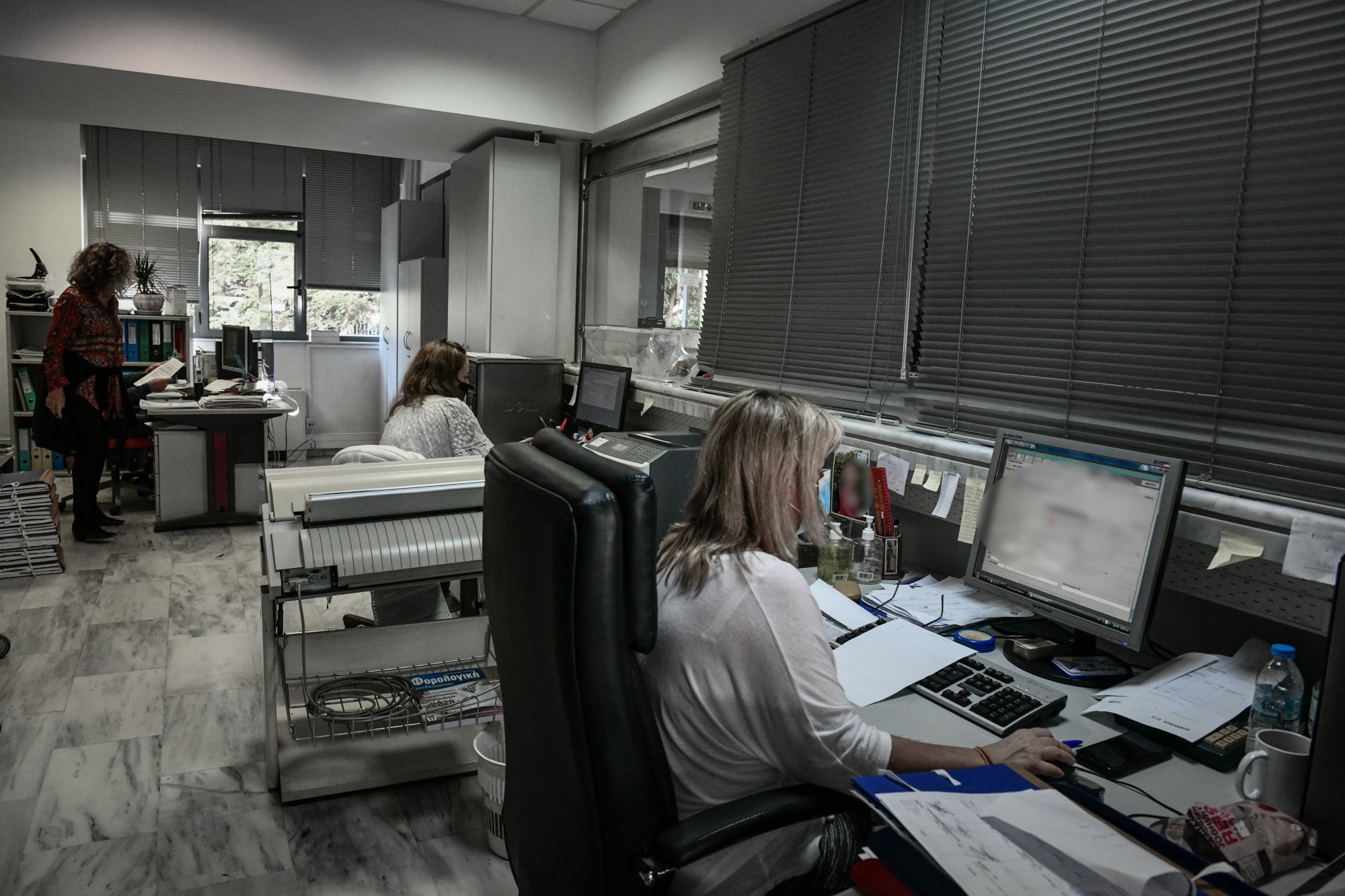 Χαλκίδα: Κυνική ομολογία της εφοριακού – Εκβίαζαν επιχειρηματίες για ...