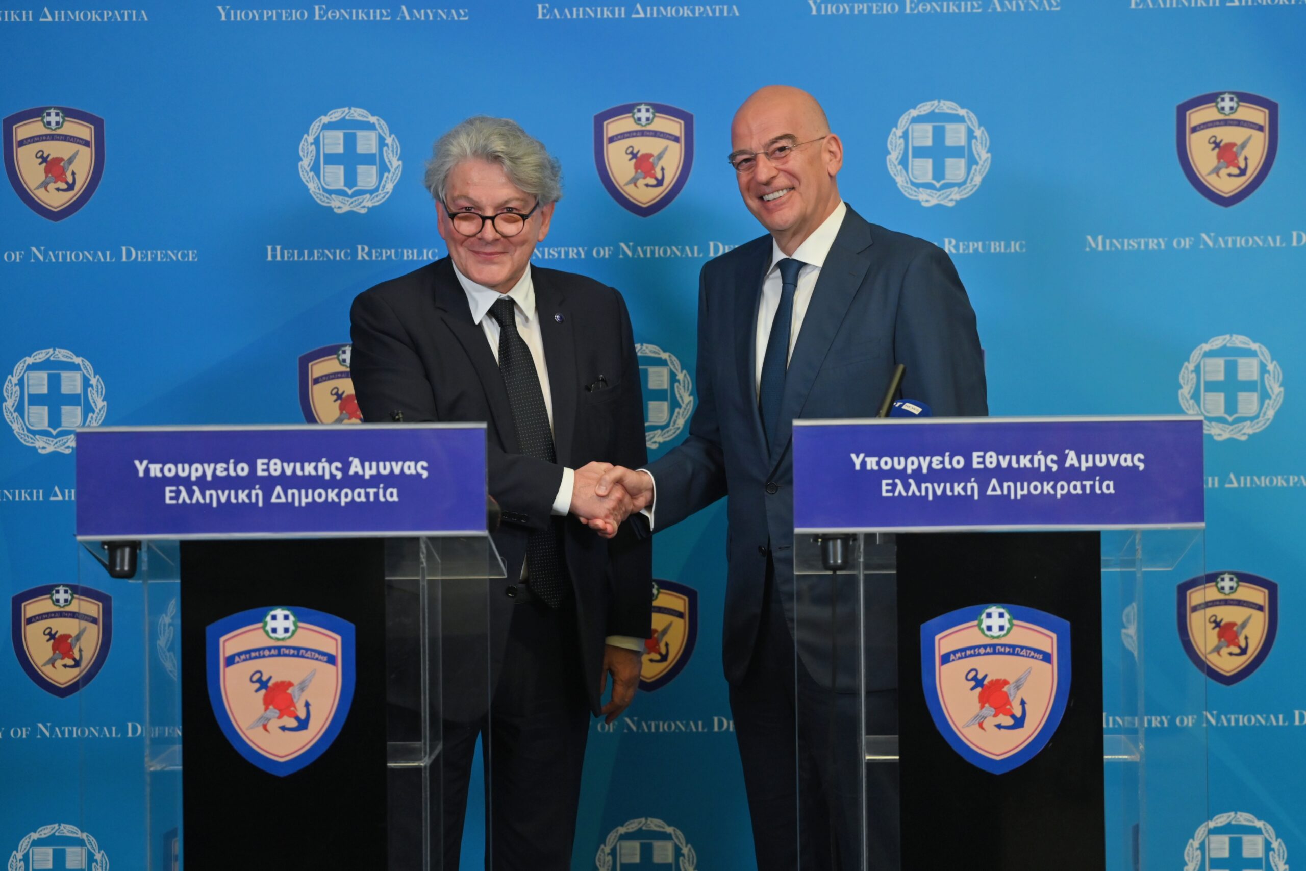 Δένδιας στη συνάντηση με τον Επίτροπο Εσωτ. Αγοράς της ΕΕ: Στη γειτονιά ...
