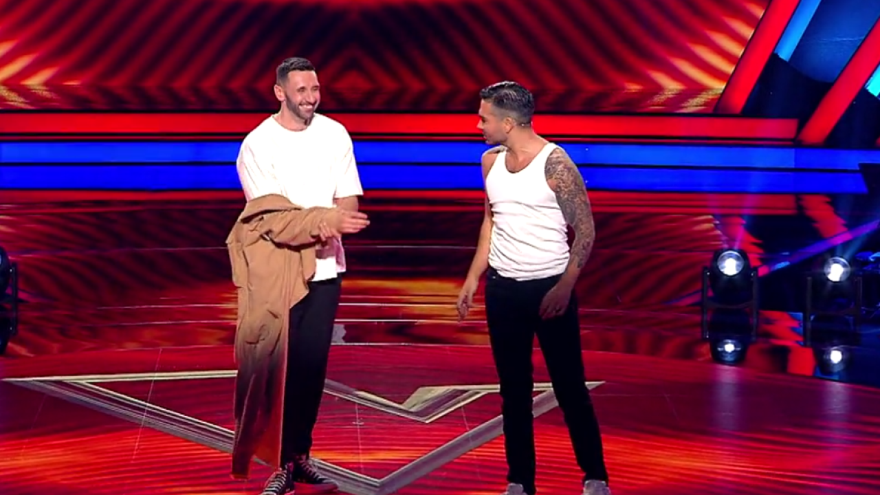 The Voice: Ο Μάστορας χρησιμοποιεί τις αθλητικές του ικανότητες για να ...