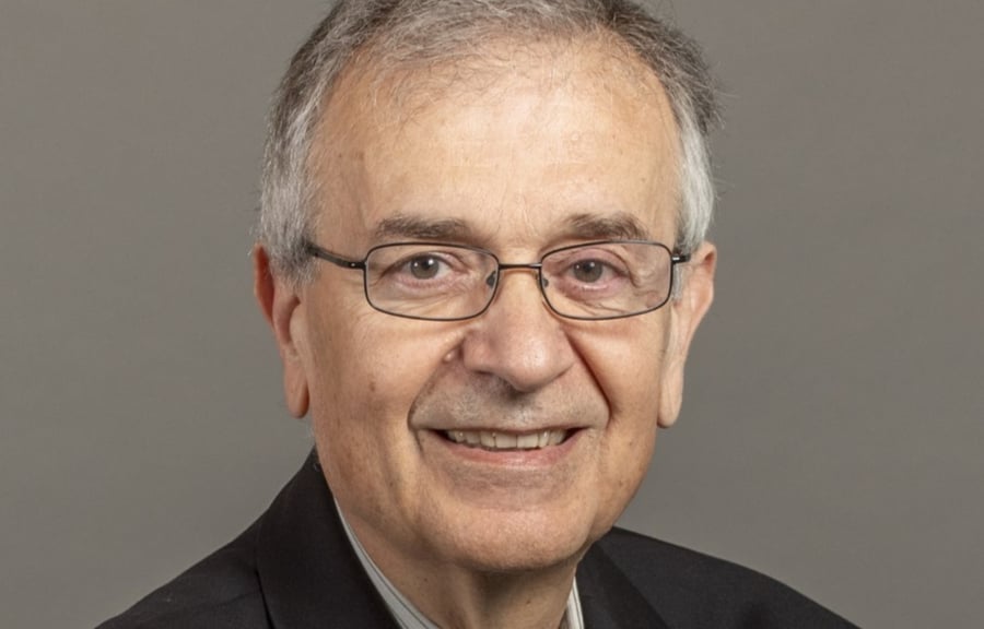 Έδωσαν το όνομα Έλληνα επιστήμονα σε ορυκτό - Ποιος είναι ο χημικός με ...