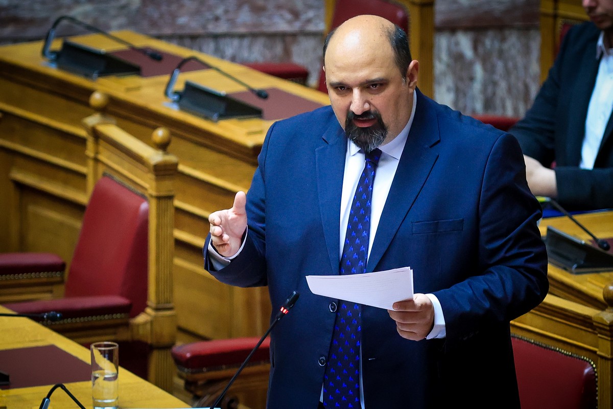 Παραιτείται ο Χρήστος Τριαντόπουλος - paraiteitai o christos triantopoulos