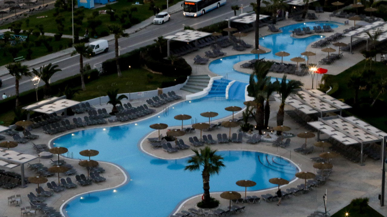 ΕΞΑΑ: Αύξηση πληρότητας και εσόδων στα ξενοδοχεία της Αθήνας το πρώτο ...
