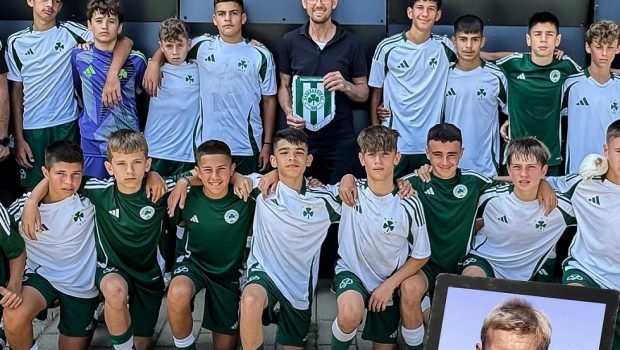 Ο Χένρικσεν έκανε έκπληξη στην Κ13 του Παναθηναϊκού στη Δανία (pic) - o ...