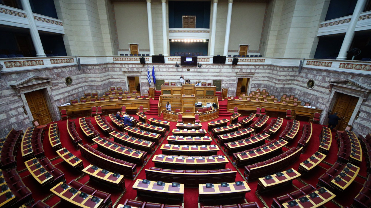 Τα μηνύματα της αντιπολίτευσης για τα 51 χρόνια από την τουρκική ...