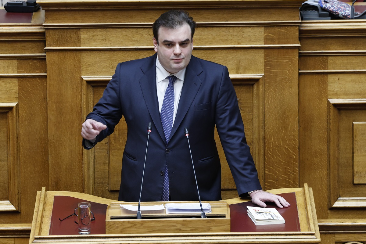 ΑΤΜ τραπεζών – χρεώσεις: Παρέμβαση Κ. Πιερρακάκη – Μηδενίζονται όλες οι ...