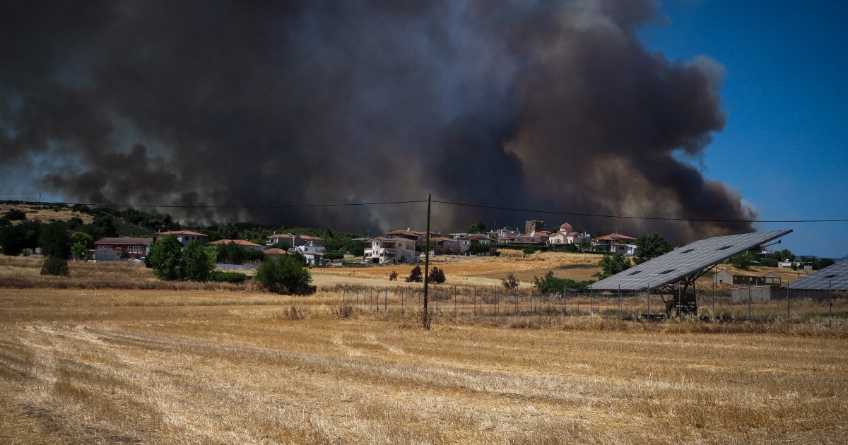 Φωτιές στην Ελλάδα: Χωρίς ενεργό μέτωπο στην Αττική, πύρινος εφιάλτης ...