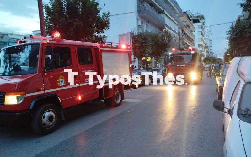 Κάηκαν αυτοκίνητα από τη φωτιά σε συνεργείο στη Θεσσαλονίκη - kaikan ...