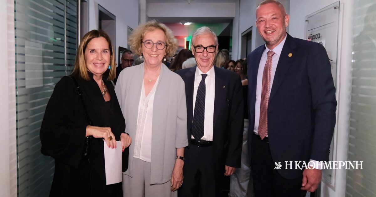 «Μητρώο του Κόσμου». Μια ενδιαφέρουσα έκθεση στην Ελληνοαμερικανική ...