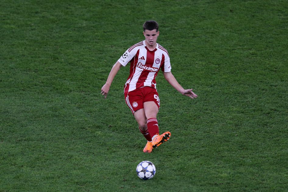 Ποιο είναι το ποδοσφαιρικό είδωλο του Μουζακίτη - Τι είπε στο Sky Sport - poio einai to ...