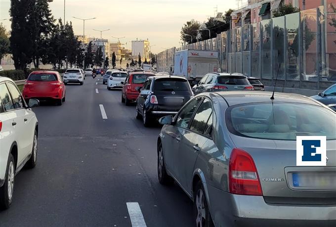 Τέλη κυκλοφορίας 2026: Πότε εκπνέει η προθεσμία - Πώς να πληρώσετε ...