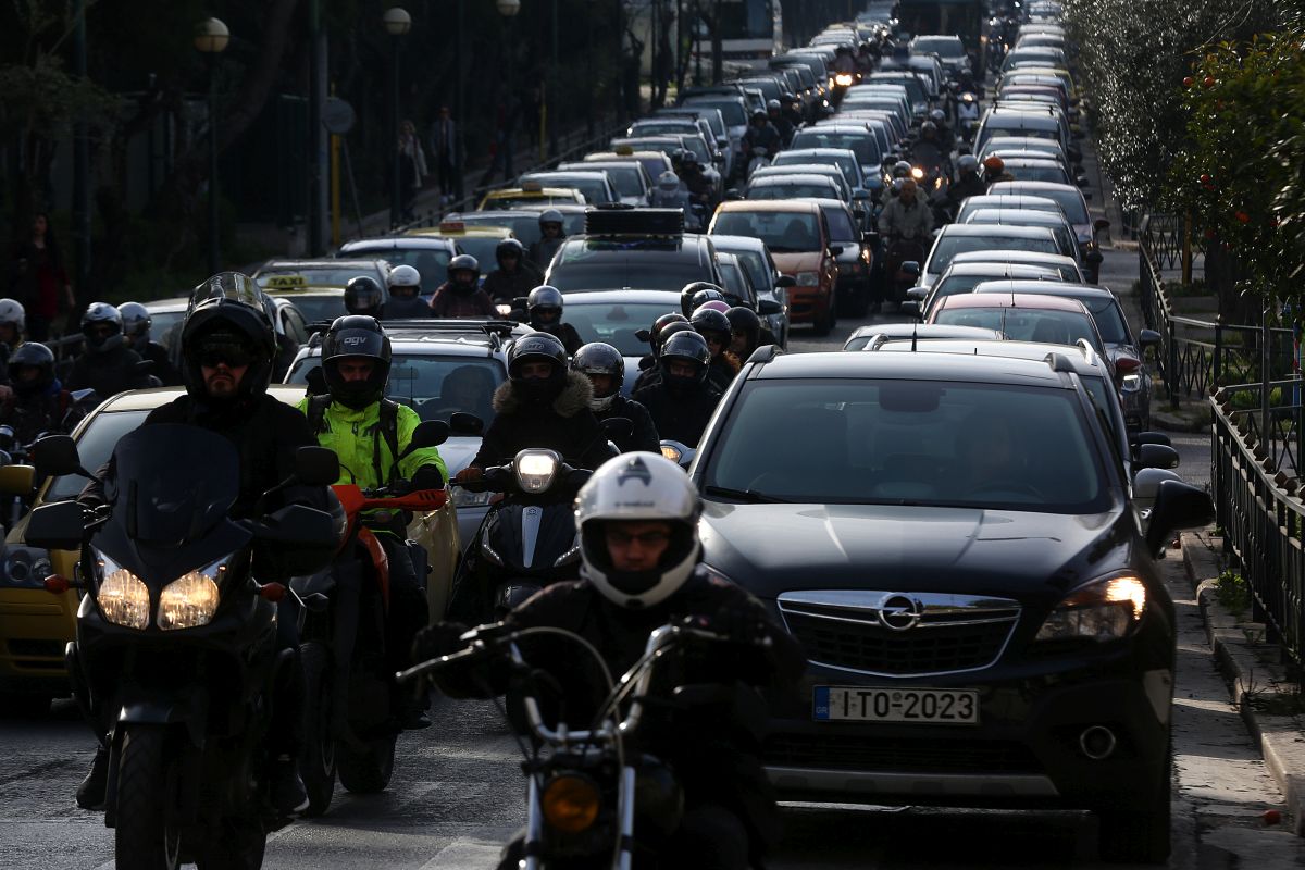 Τέλη κυκλοφορίας: Αυτά είναι τα πρόστιμα για τους 810.000 οδηγούς που ...