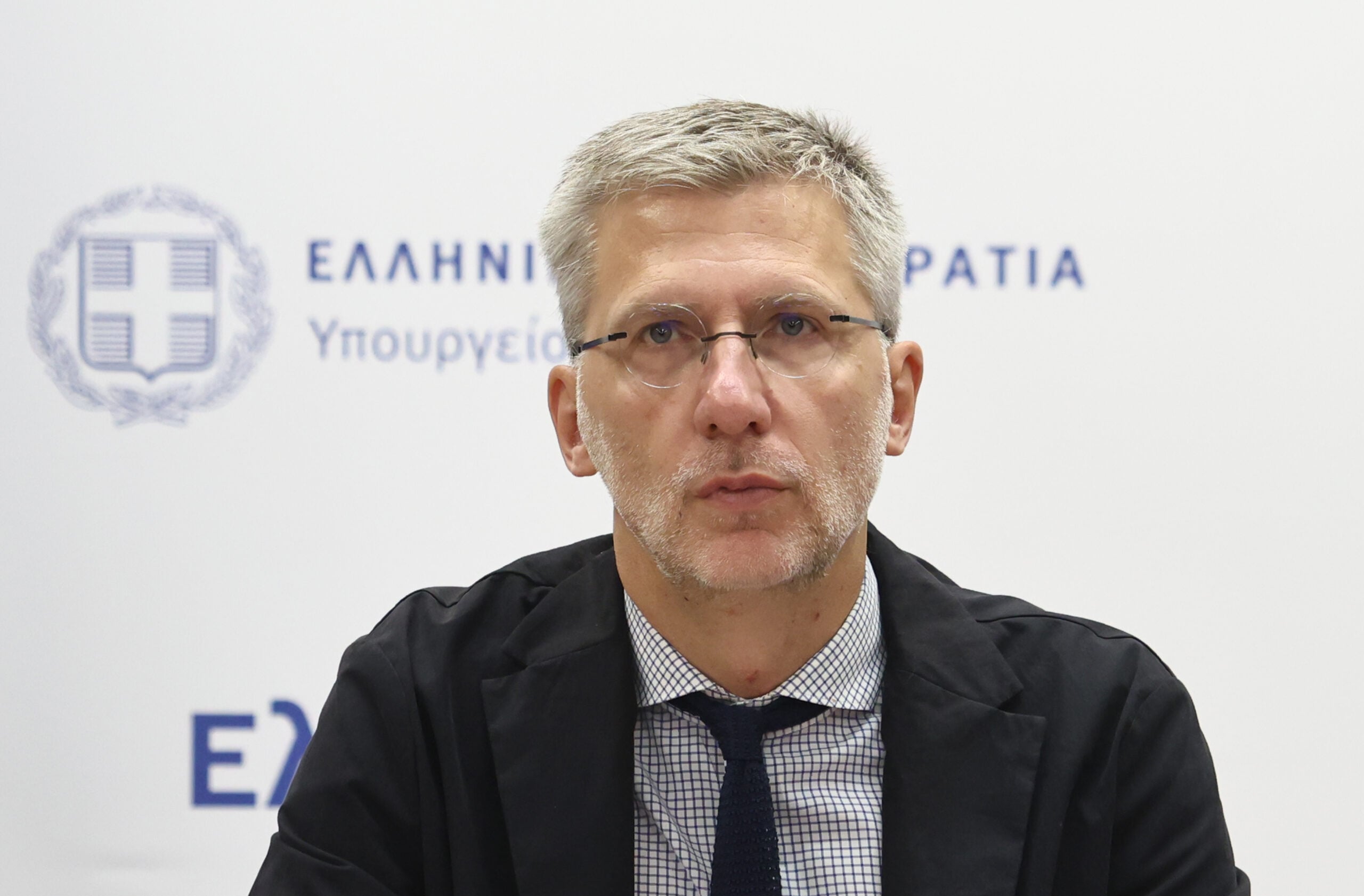 Σκέρτσος για την απώλεια του αδελφού του και την τραγωδία των Τεμπών ...